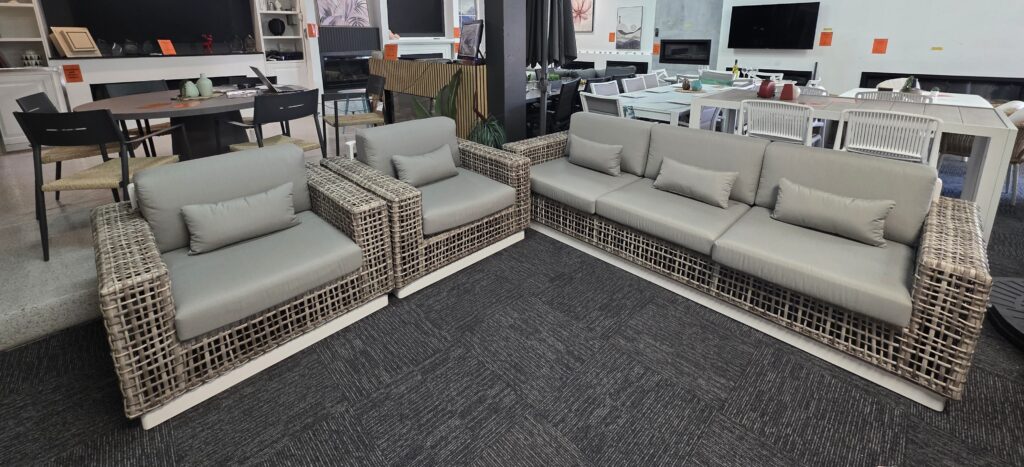 Atlanta 3 Piece Lounge Setting- Ex Display | Order Online | Heating ...
